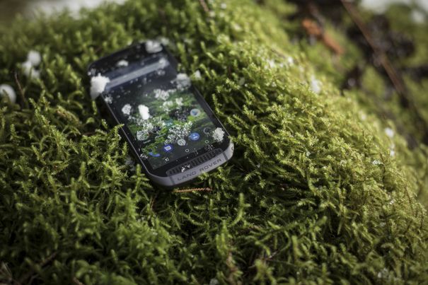Land Rover Explore: lo smartphone progettato per l’outdoor